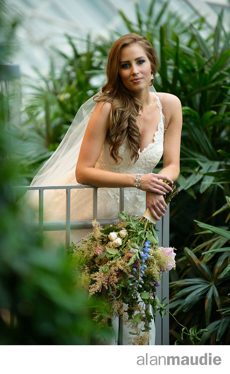 Calgary Wedding Photographer - Devonian Gardens